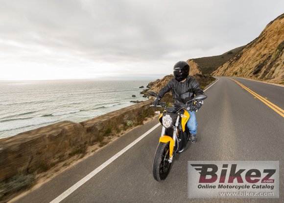 Zero S Streetfighter gallery